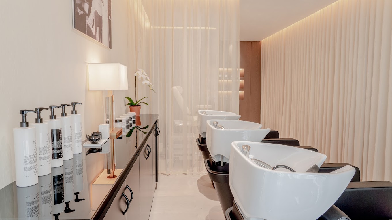 Best hair salons in Abu Dhabi | (2025 updated)