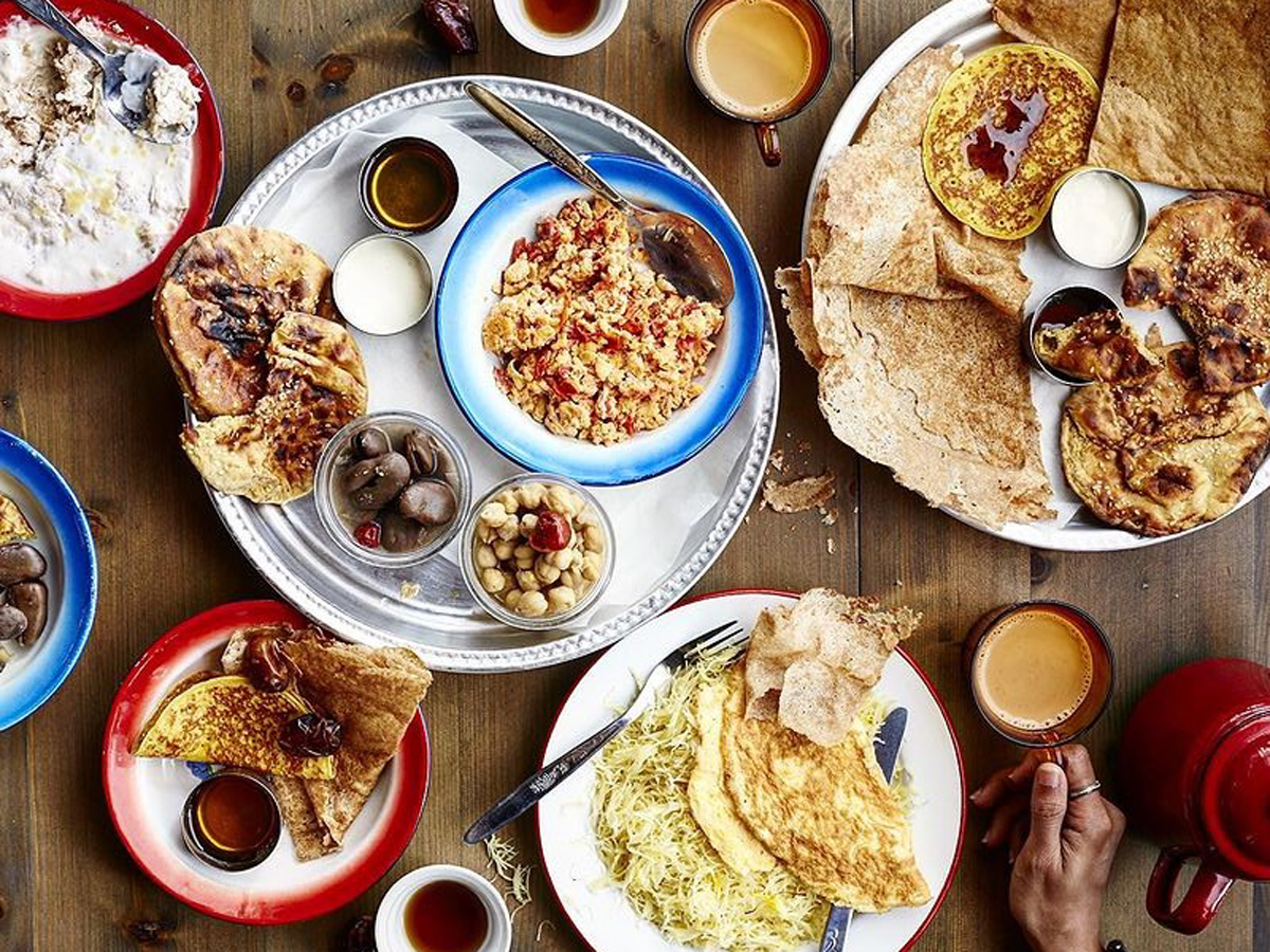 Where to go for traditional Emirati breakfast in Abu Dhabi?