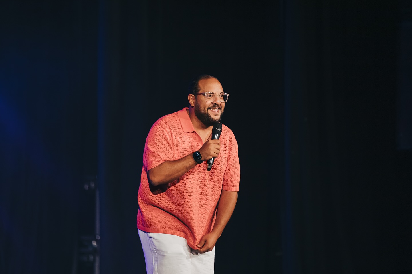 Satirical Sparks Fly in Mina Nader’s Dubai Comedy Night